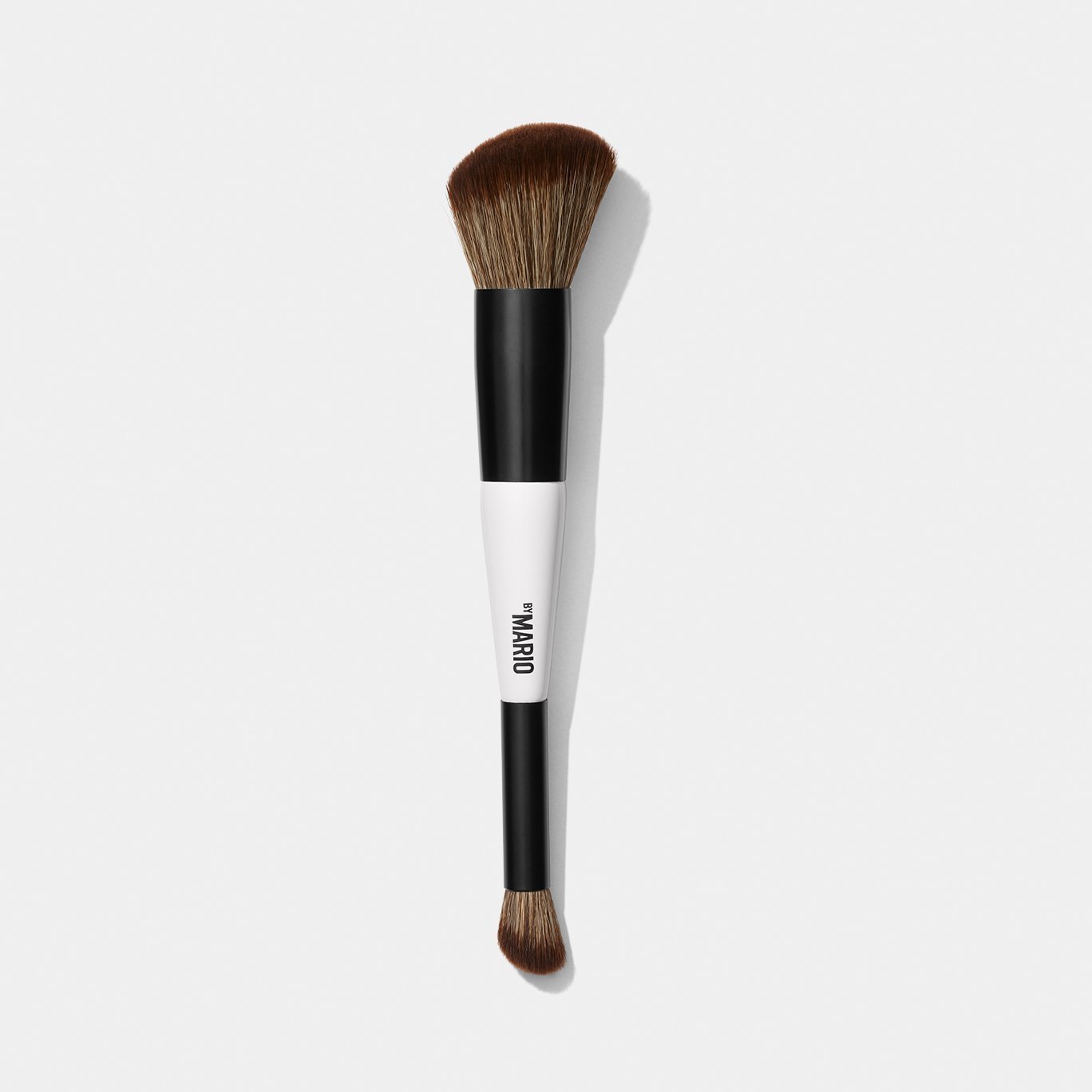makeup contouring brush